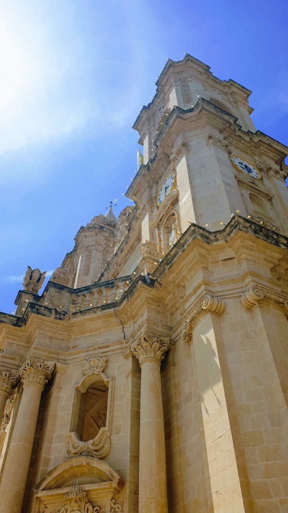 Ħaż-Żabbar: Madonna tal-Grazzja kirkko ja museo - In Via - Malta & Gozo
