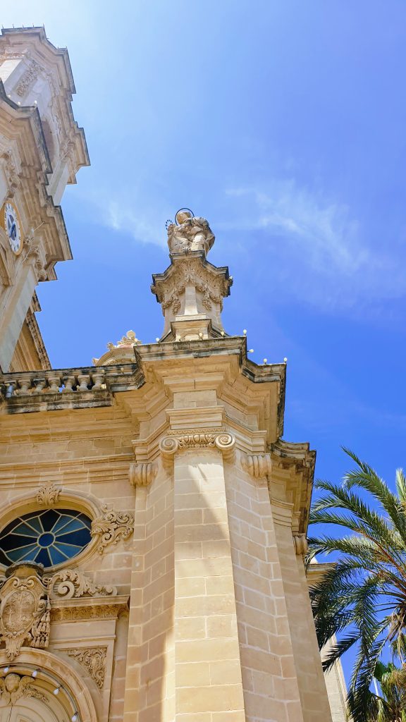 Ħaż-Żabbar: Madonna tal-Grazzja kirkko ja museo - In Via - Malta & Gozo